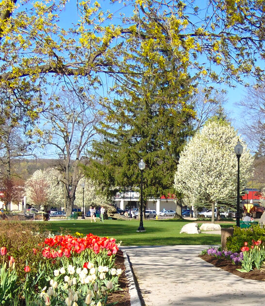 charming-town-connecticut-retiring ftr