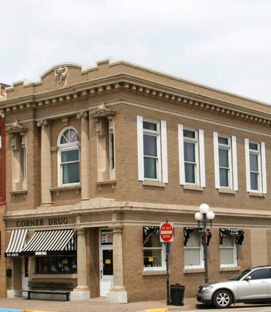 charming town iowa perfect ftr