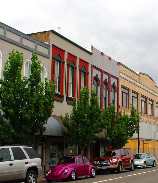 charming towns oregon retiring ftr