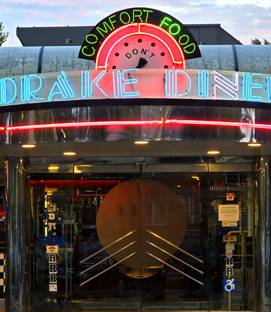 cheeseburgers iowa diner retro ftr