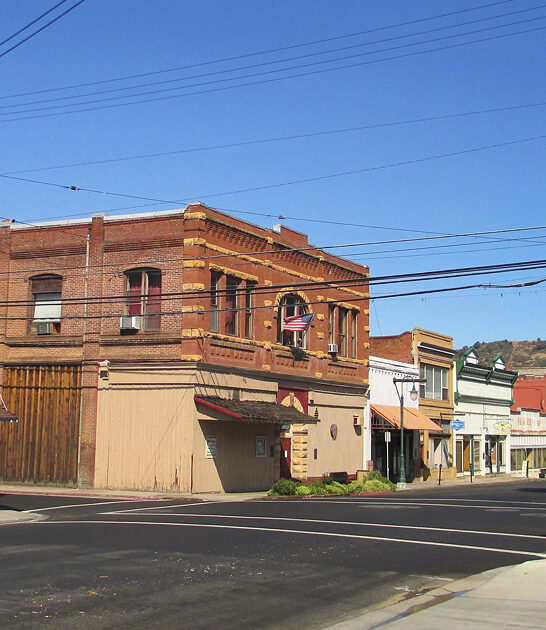 comfortably charming town california ftr