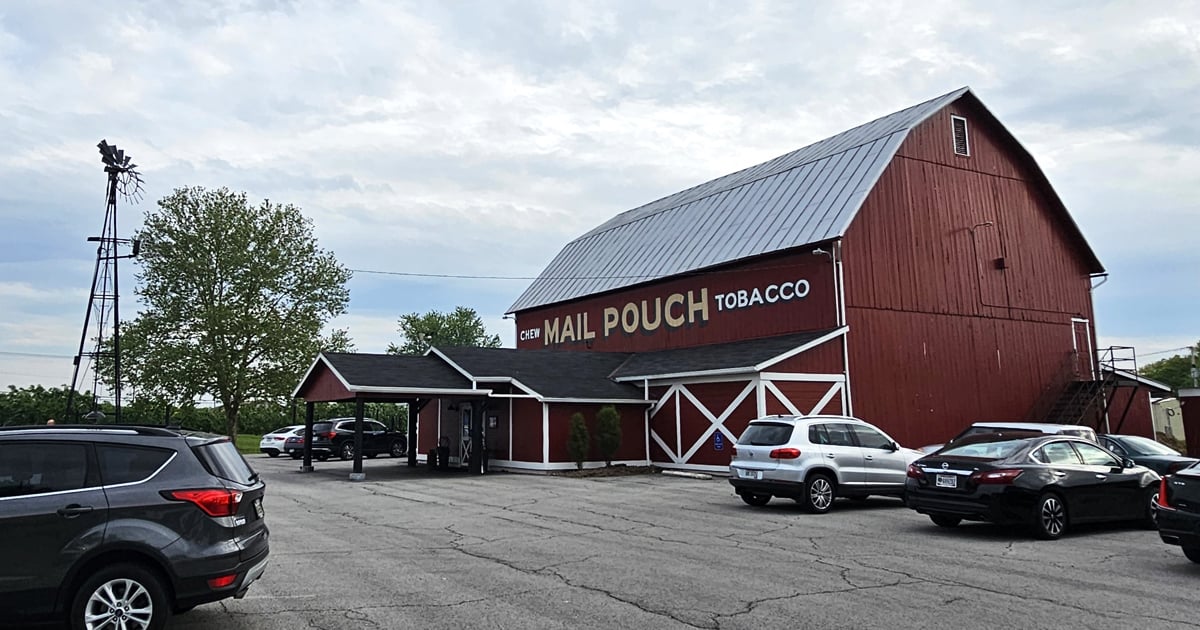 The Middle-Of-Nowhere Restaurant In Ohio Locals Swear Has The State’s ...