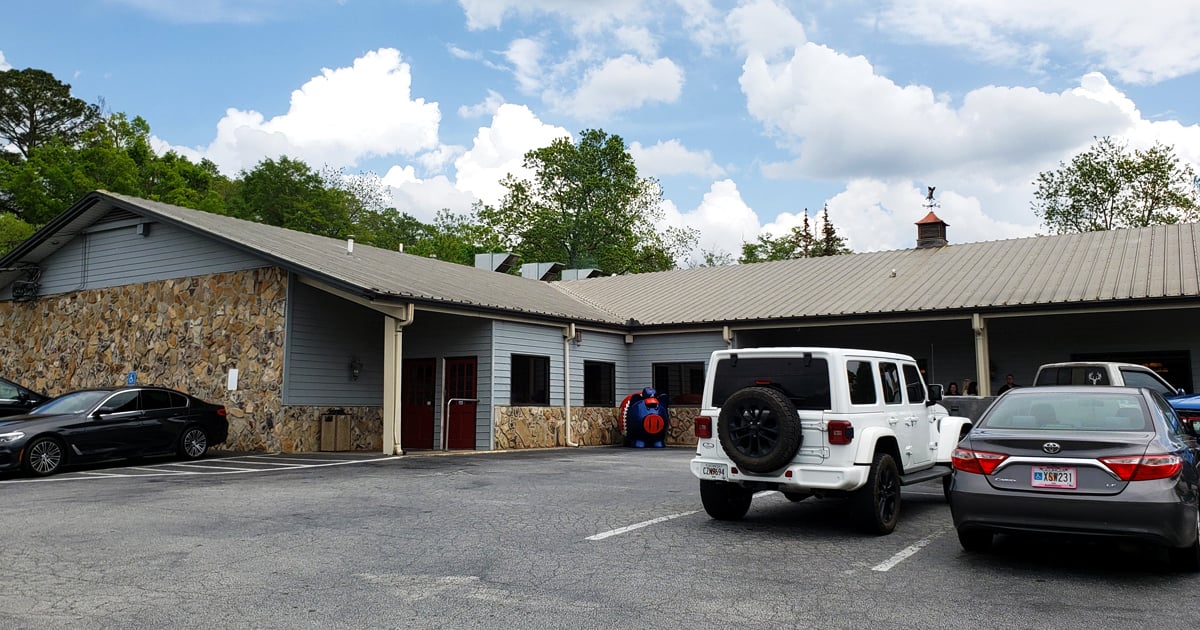 This Little-Known Restaurant In Georgia Has BBQ Ribs So Good, They're ...