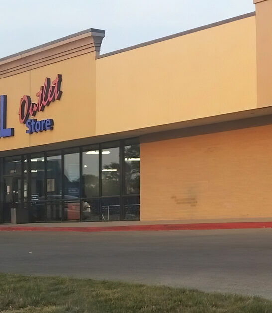 gigantic iowa secondhand shop ftr