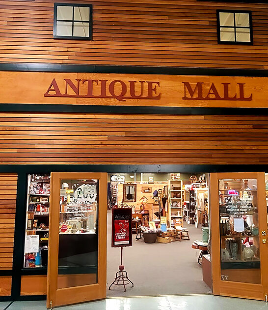 gigantic store north dakota ftr