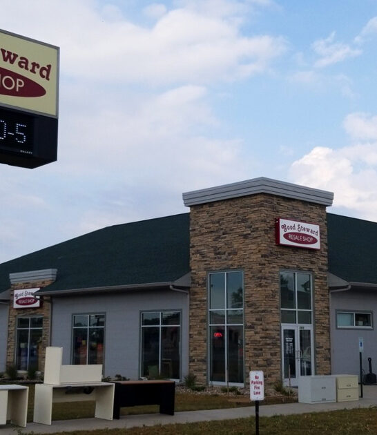 gigantic stores wisconsin day ftr