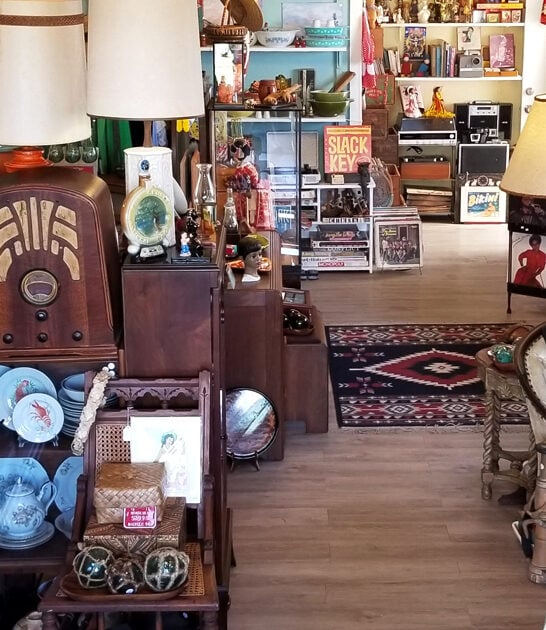 hawaii enormous antique store ftr