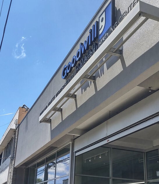 hawaii thrift store wardrobe ftr