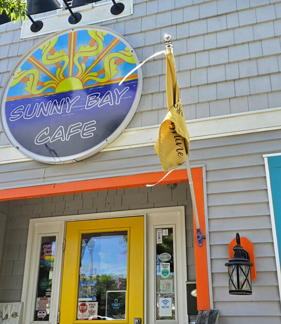 hole wall restaurants delaware ftr