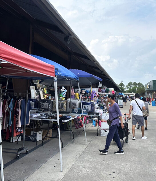 huge flea texas market ftr
