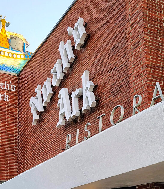 iconic pizzerias iowa delicious ftr