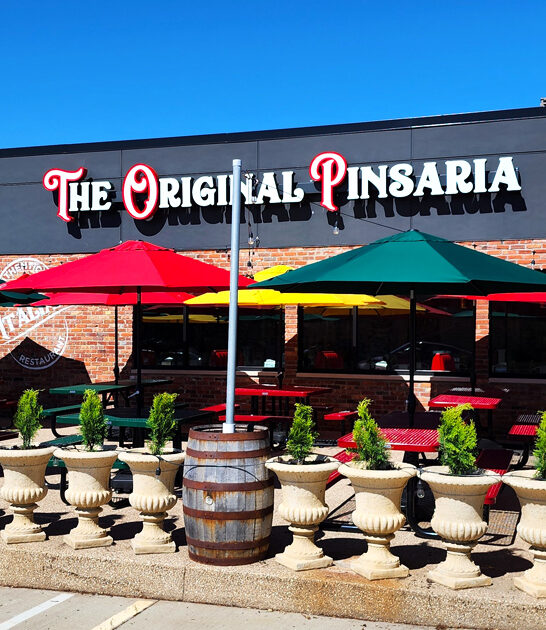 illinois pizza wall restaurants ftr