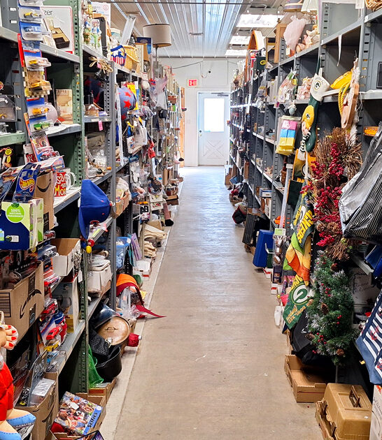 iowa market gigantic flea ftr