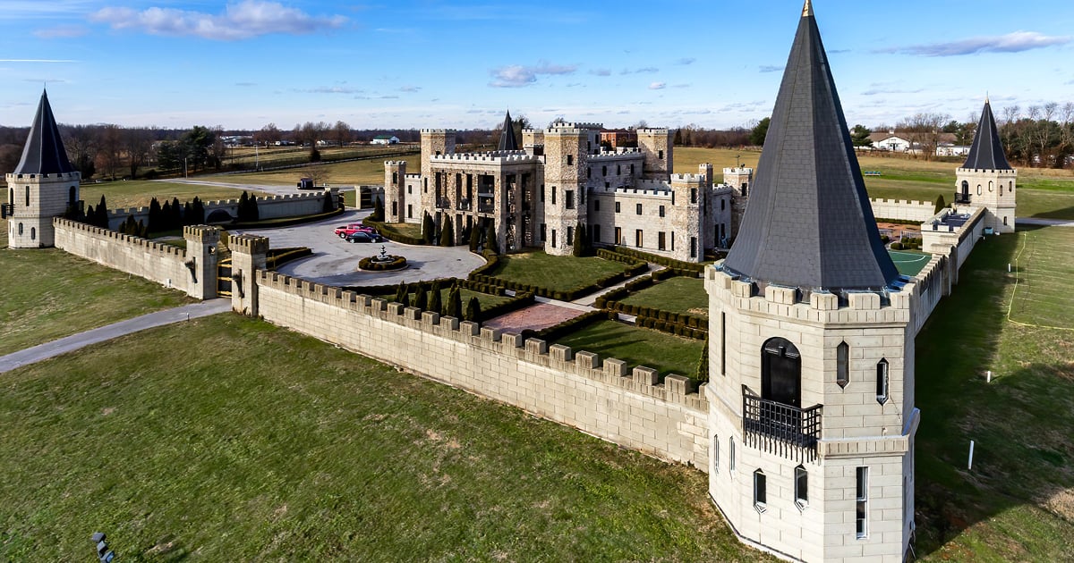 The Enchanting Castle In Kentucky That Feels Like A Real-Life Postcard