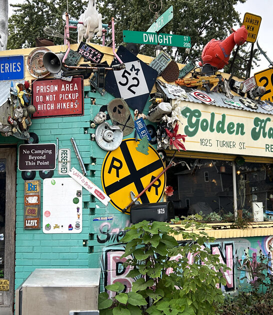 kitschy restaurant michigan toast ftr