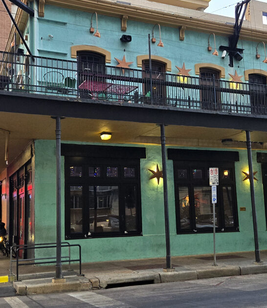 local pizza spots texas ftr