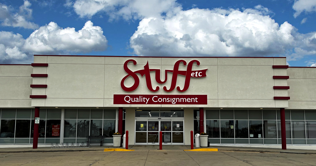 The Massive Thrift Store In Iowa That'll Make Your Bargain-Hunting ...