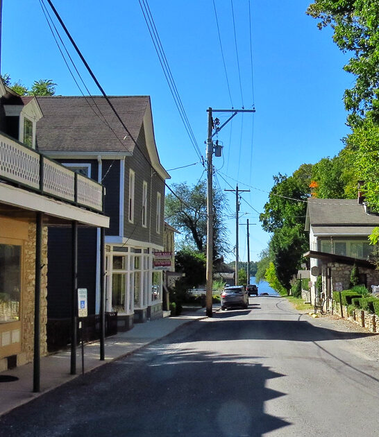 movie picturesque illinois town ftr