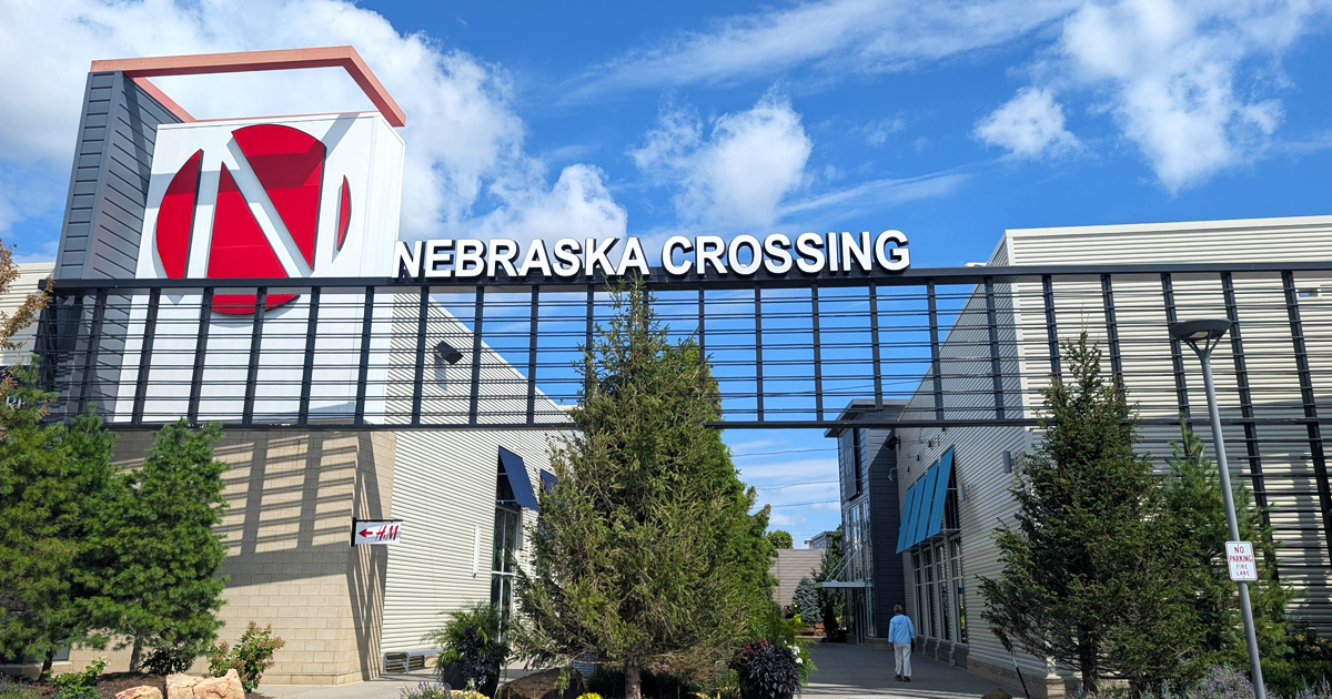 The Enormous Outlet Mall In Nebraska That’s Totally Worth The Drive ...