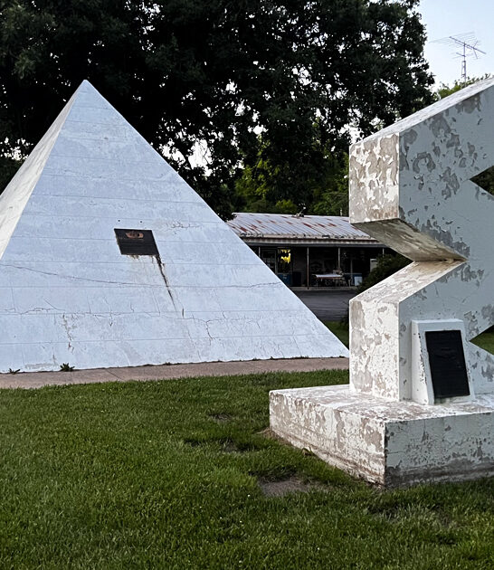 nebraska wonderfully wacky attraction ftr