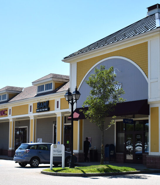 new hampshire gigantic mall ftr