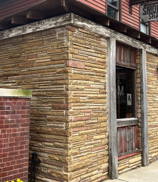 no frills restaurants wisconsin ftr