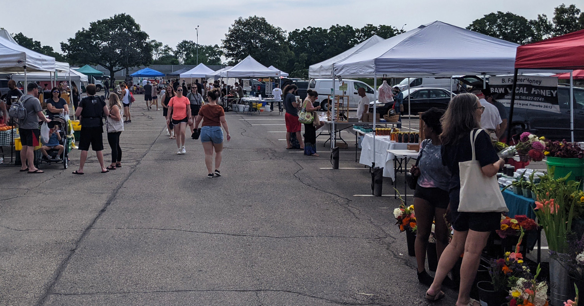 8 Enormous Farmers Markets In Ohio That Are Almost Too Good To Be True