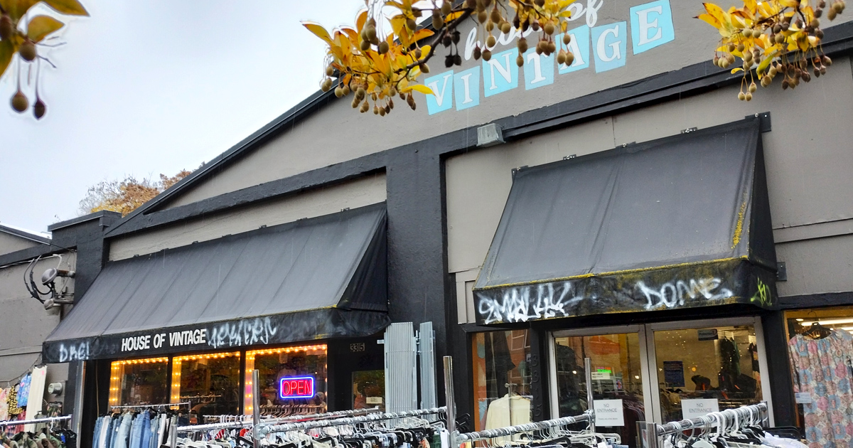 9 Gigantic Thrift Stores In Oregon Where You Can Lose Yourself For Hours