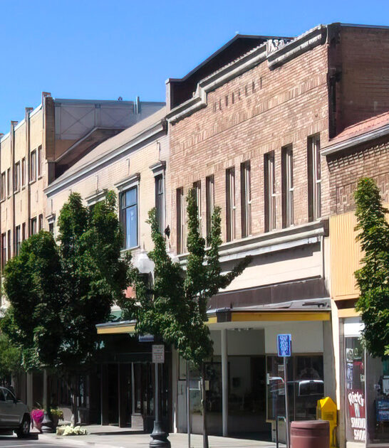 oregon town lifestyle retreat ftr