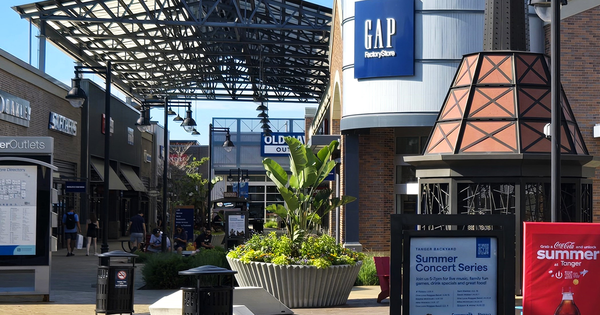 6 Enormous Outlet Malls In Michigan That Are Simply Too Good To Pass Up