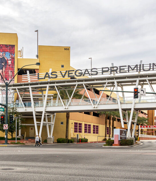 outlet mall nevada dreams ftr