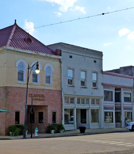 overlooked town mississippi beautiful ftr