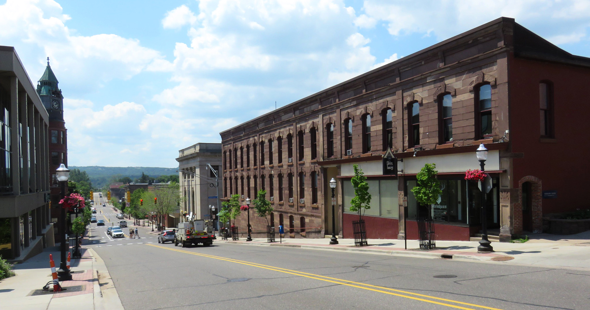 10 Scenic Towns In Michigan That Are Perfect For A Lazy Weekend Drive