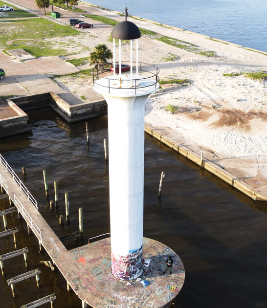 picturesque-lighthouse-decent-mississippi ftr
