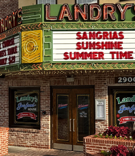 restaurant missouri snow crabs ftr