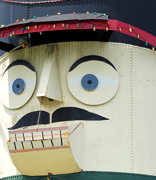 roadside attraction virginia enormous ftr