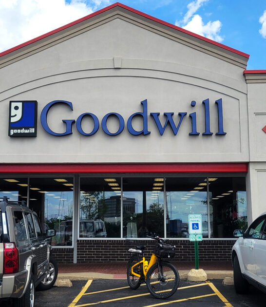 secondhand shop illinois bargains ftr