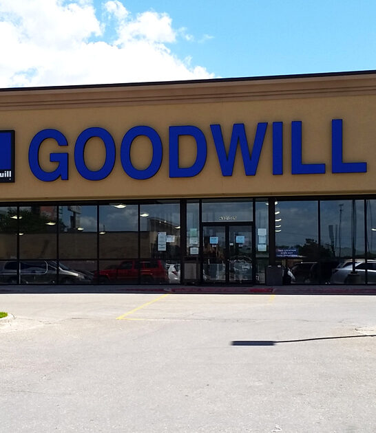 secondhand shop iowa bargains ftr