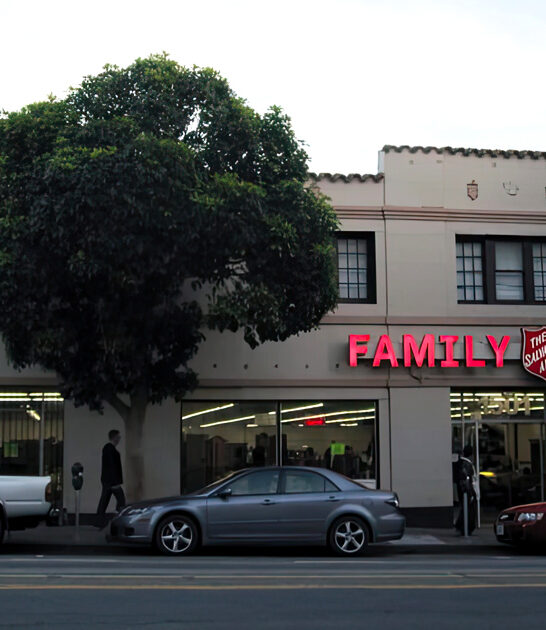 shopping california enormous thrift ftr