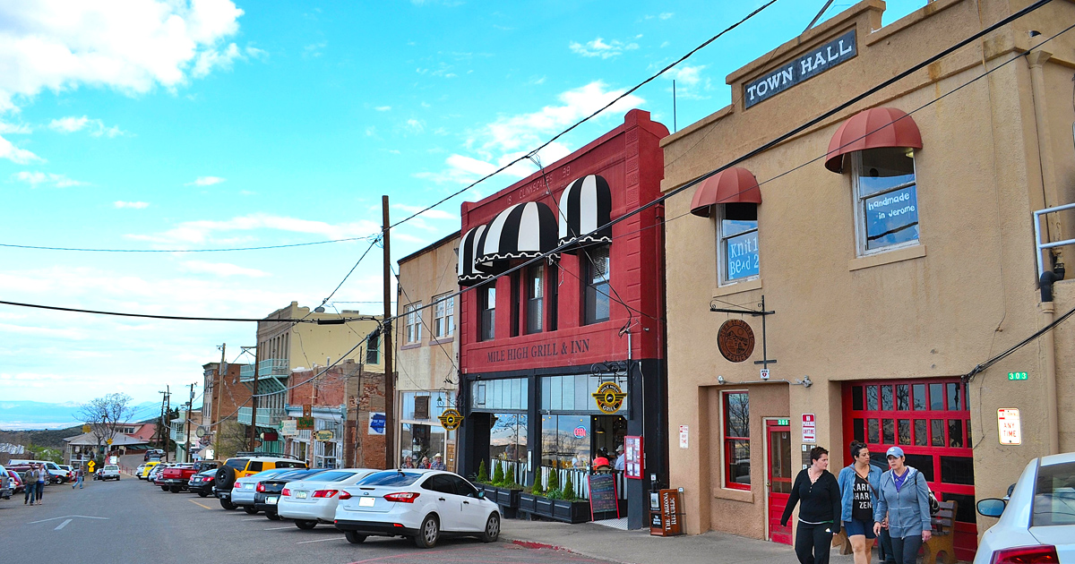 This Stunning Town In Arizona Is So Affordable, You Can Live On Social ...