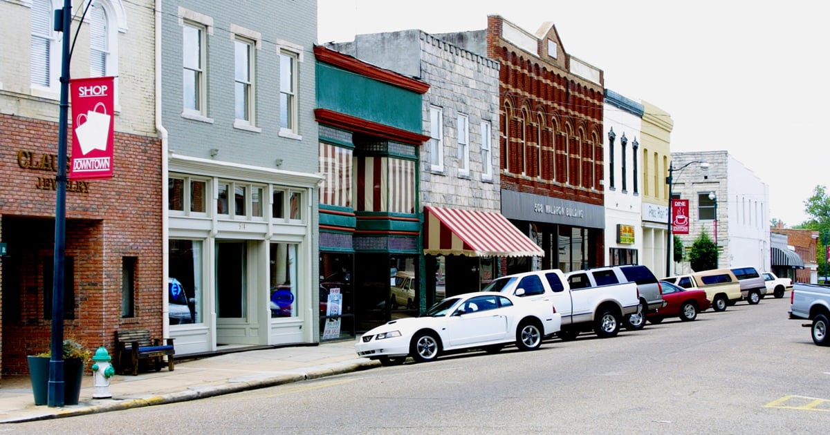 The Slow-Paced Small Town In Tennessee Is So Underrated, Most Locals ...