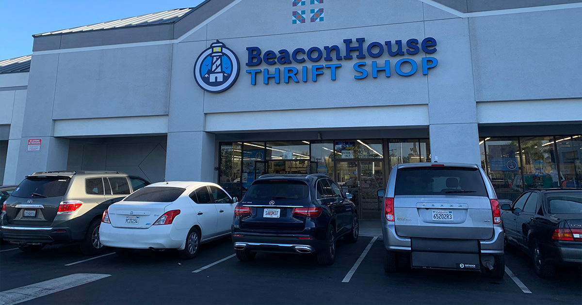 10 Enormous Thrift Stores In California Where Bargain Hunters Strike Gold
