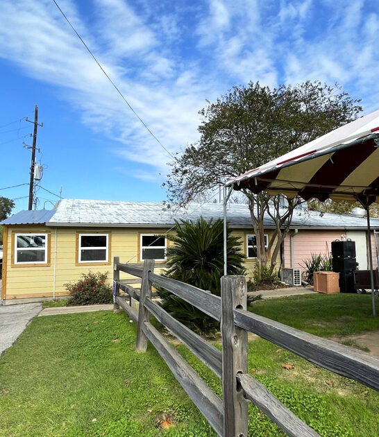 tiny texas burger restaurant ftr