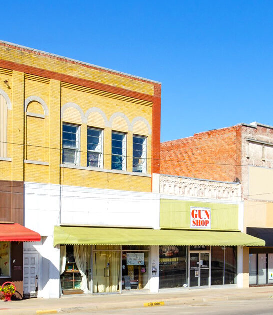 towns oklahoma retire comfortably ftr