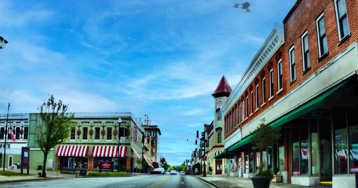 11 Stunning Towns In South Carolina Where Retiring Comfortably Costs ...