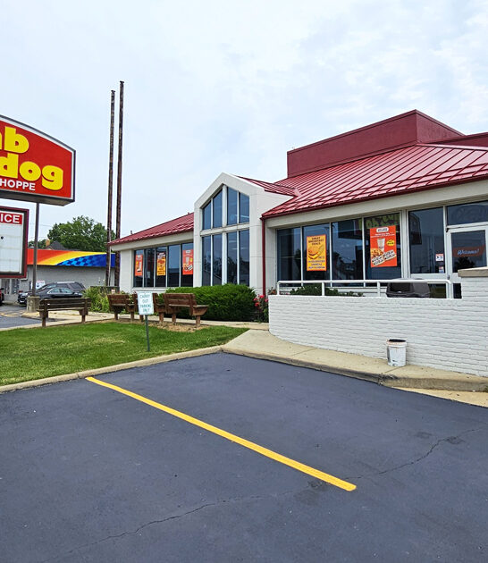 unassuming hotdog burgers ohio ftr