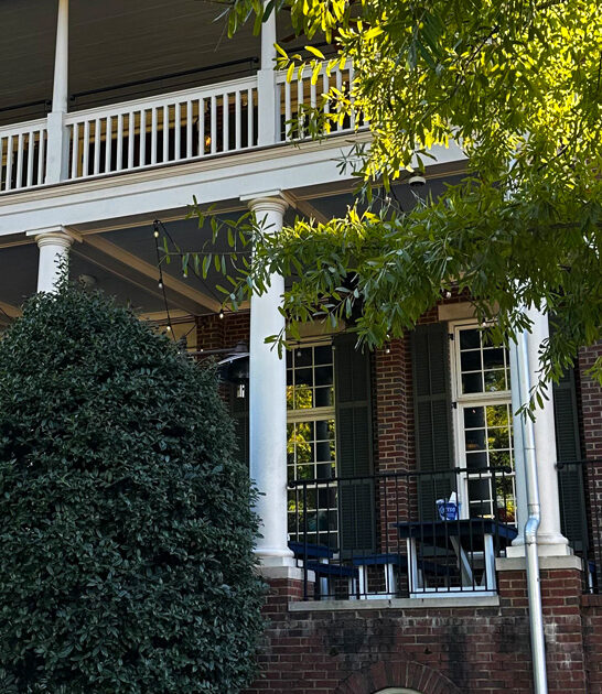 unassuming pizza alabama restaurants ftr