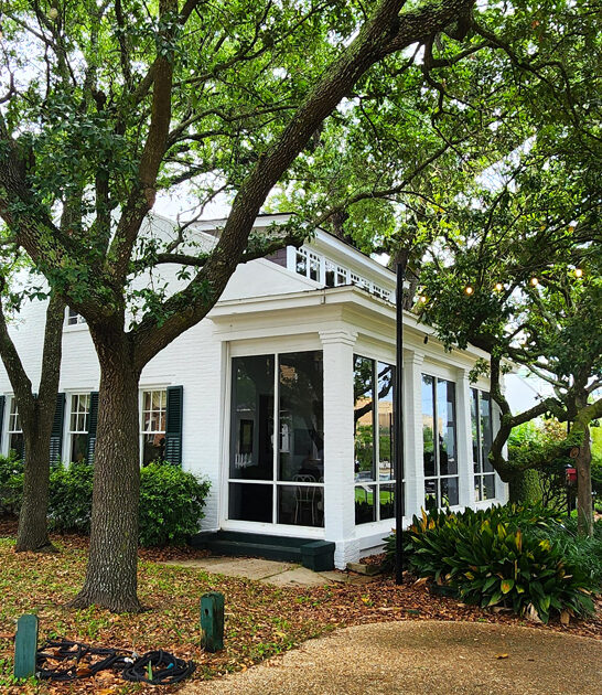 unassuming restaurants mississippi seafood ftr