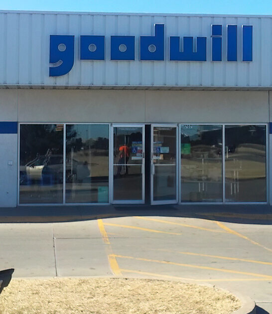 vast thrift shop kansas ftr