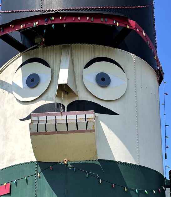 virginia roadside attraction gigantic ftr